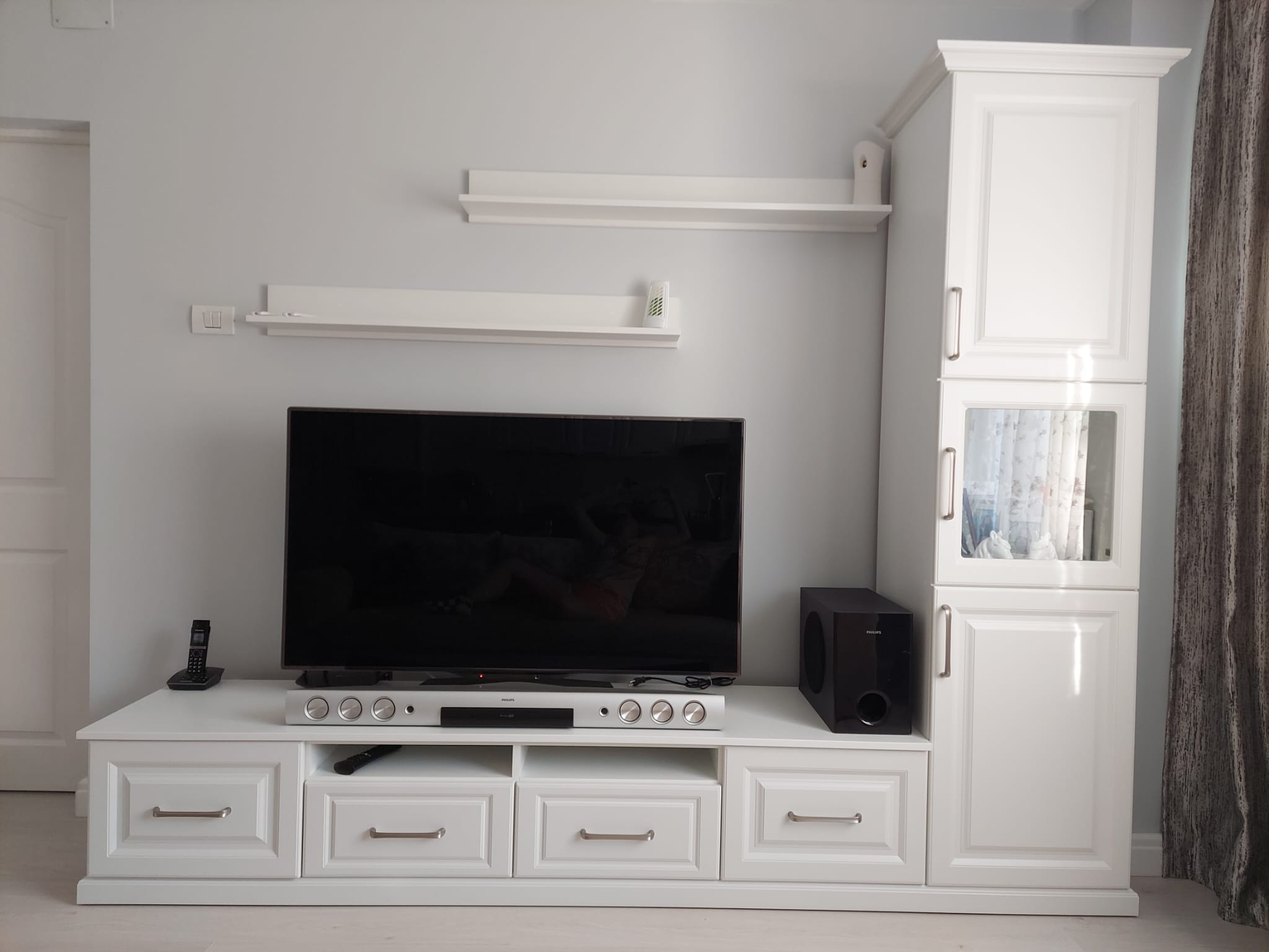 Mobila la comanda Arad | Mobeldesign.ro - Mobila living